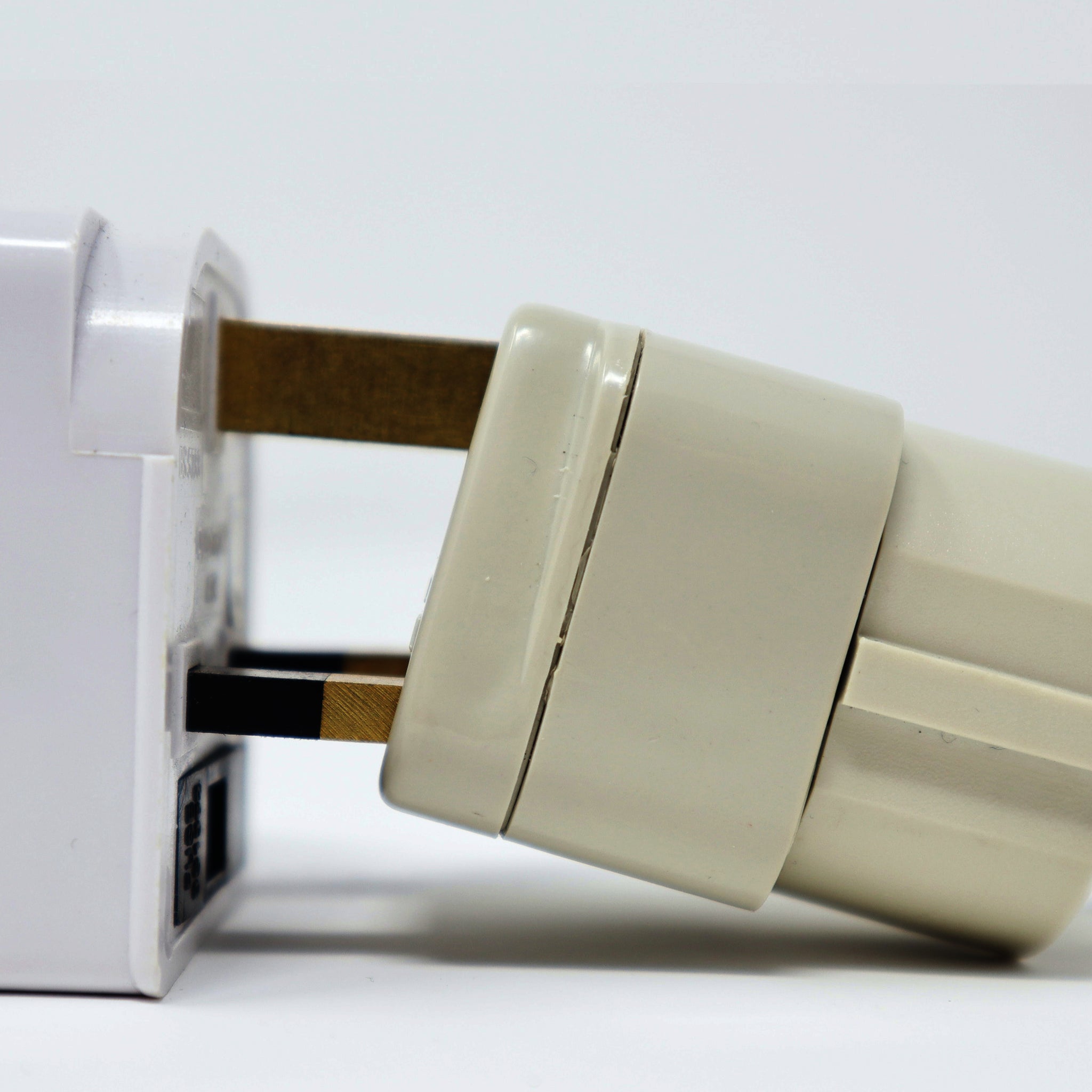 Universal Plug Adapters | Travel | AMOS UK